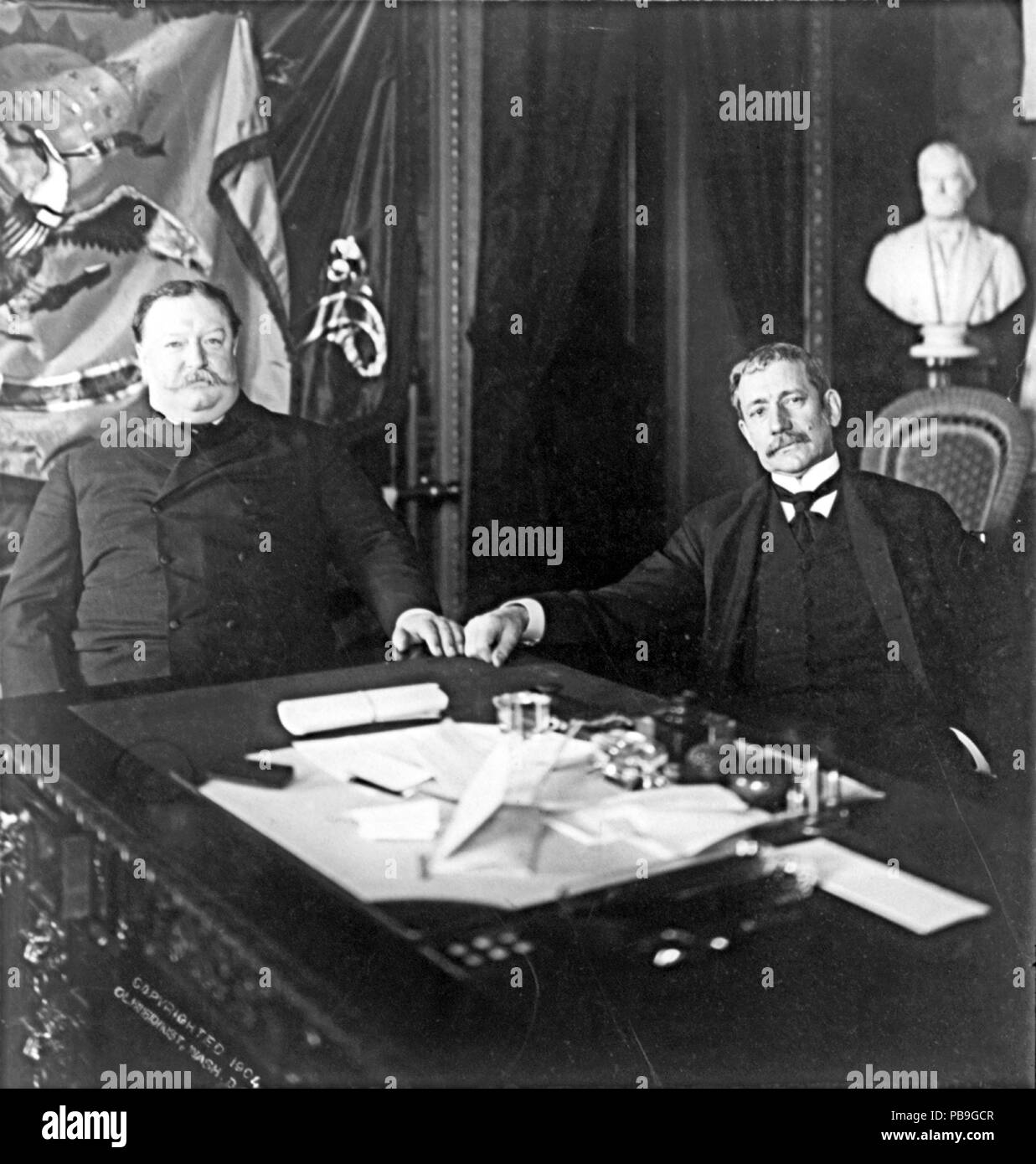 Taft and root hi-res stock photography and images - Alamy