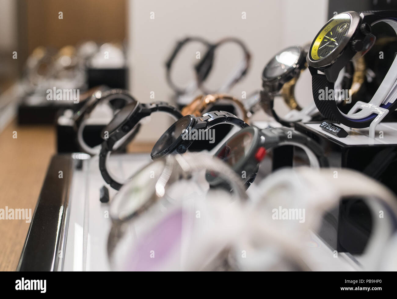 Watches in a luxury store Stock Photo - Alamy