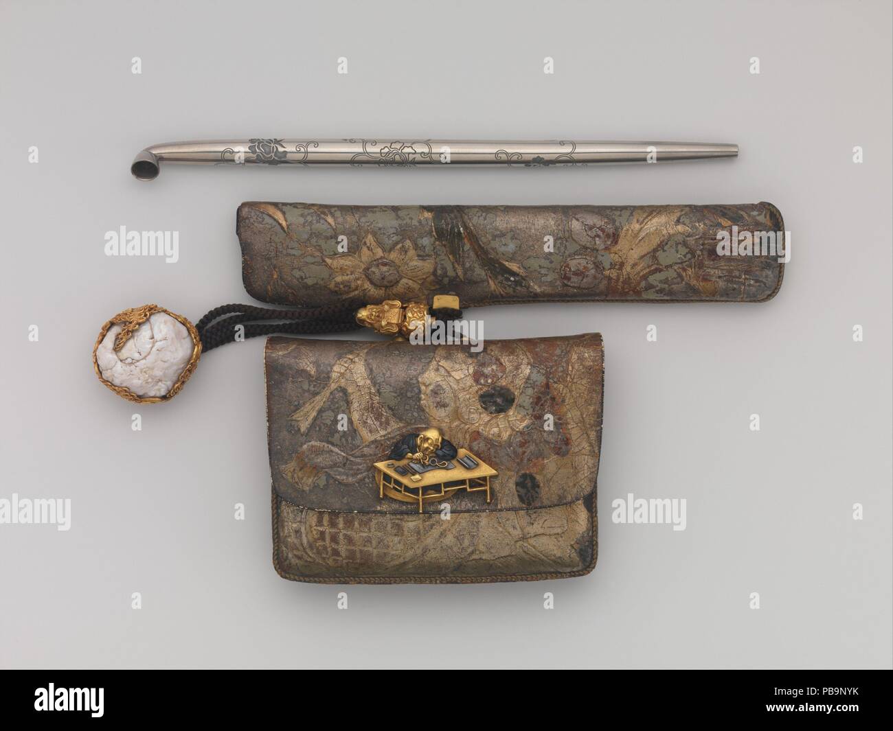 Tobacco pouch hi-res stock photography and images - Alamy