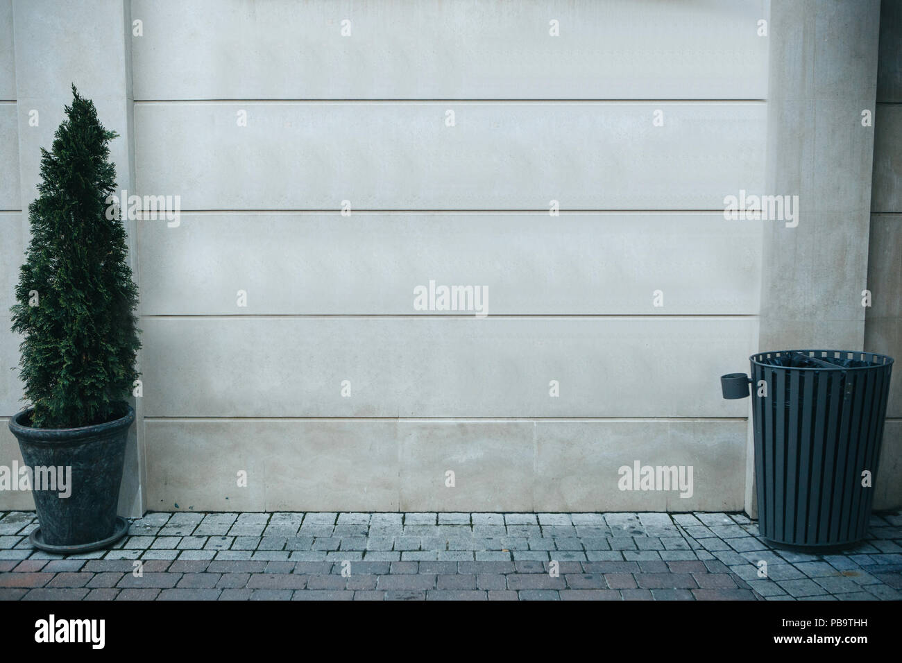 Trash street texture hi-res stock photography and images - Alamy