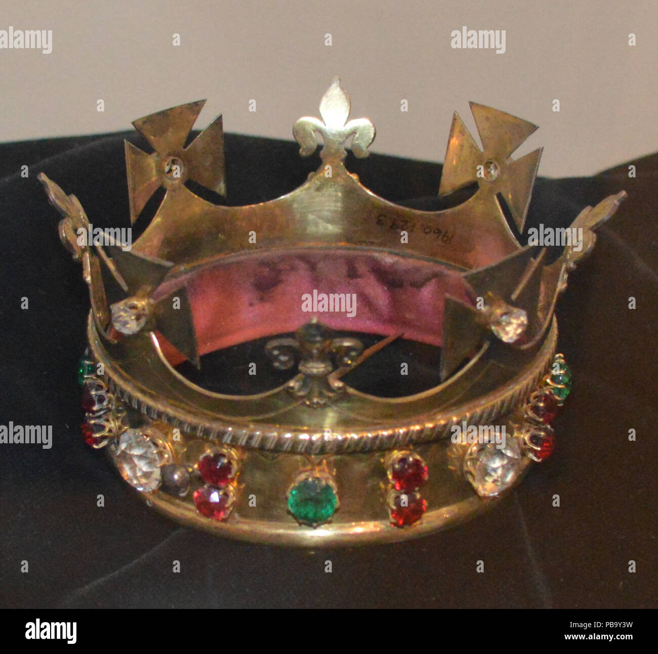 Special crown hi-res stock photography and images - Alamy