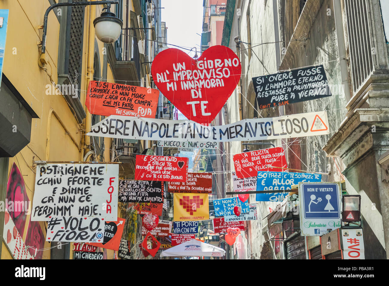 Spanish neighborhood in naples hi-res stock photography and images - Alamy
