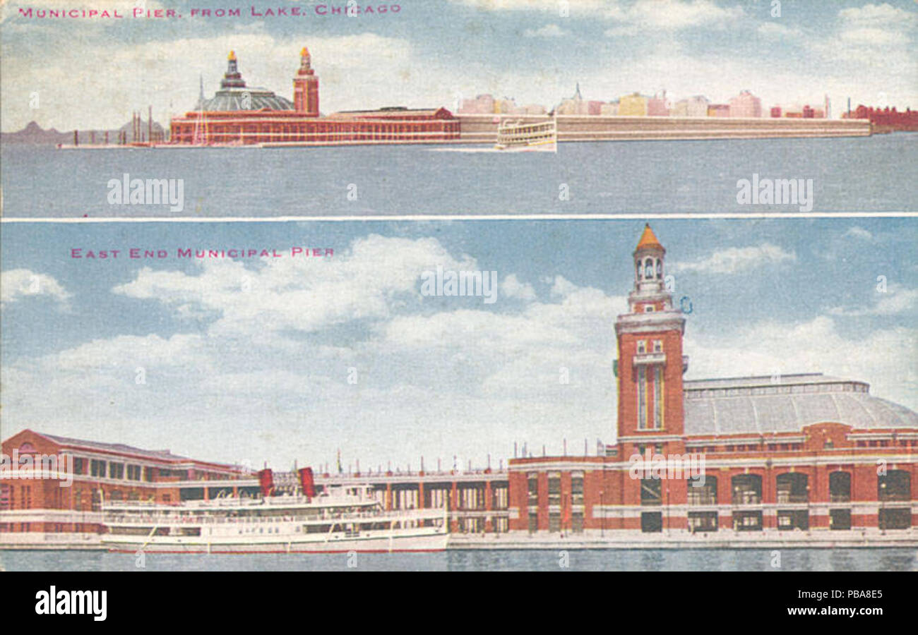 Chicago municipal pier hi-res stock photography and images - Alamy