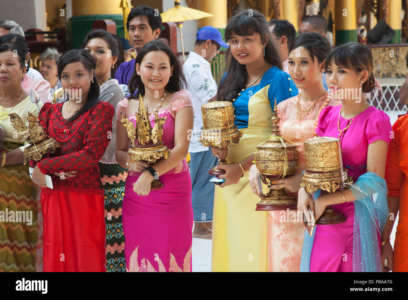 Burma rituals hi-res stock photography and images - Alamy