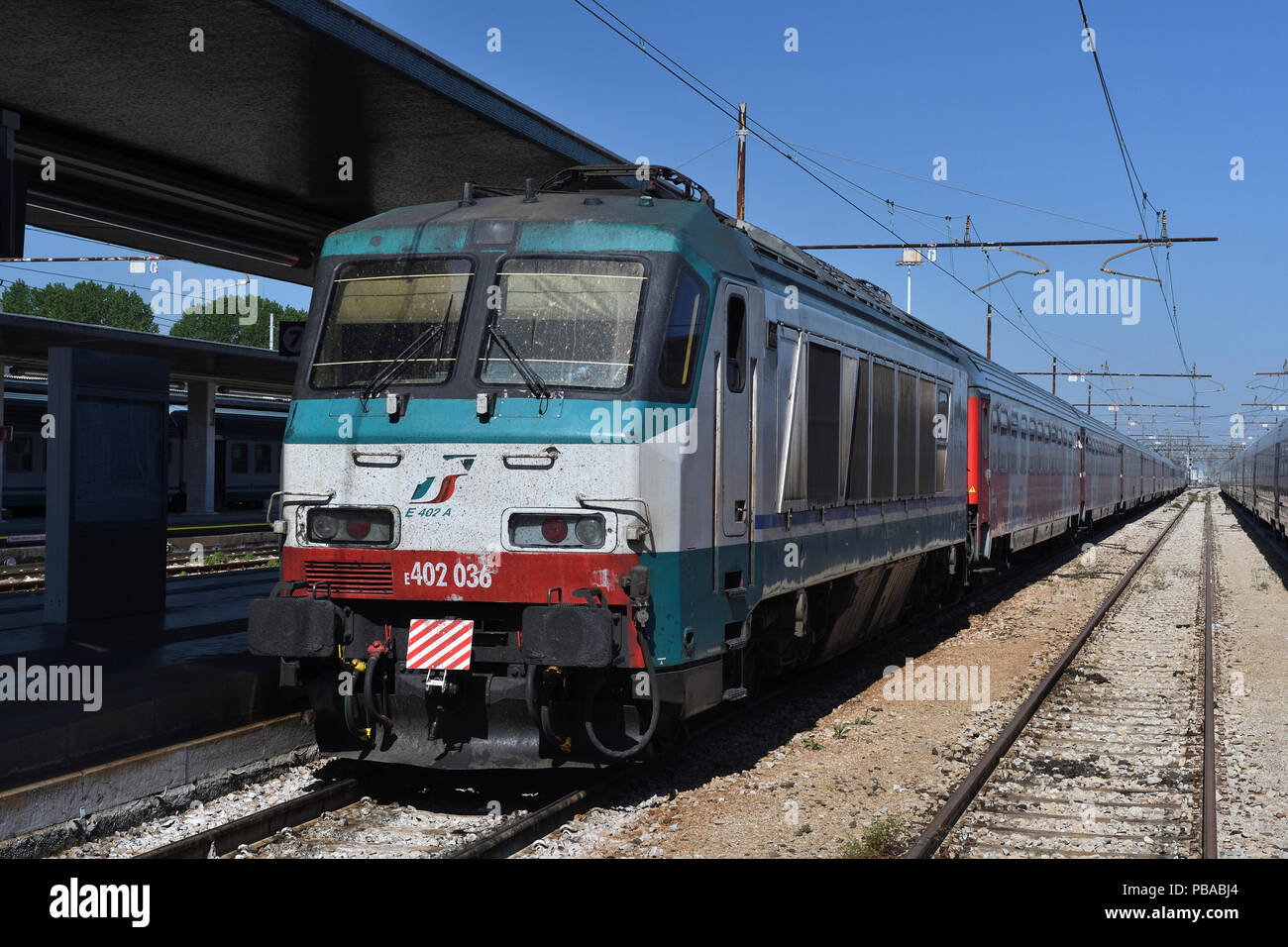 Thello sleeper hi-res stock photography and images - Alamy