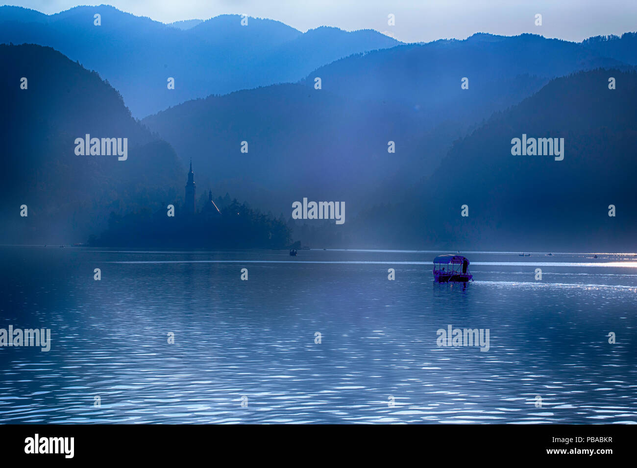 Tranquil blue hour lake hi-res stock photography and images - Alamy