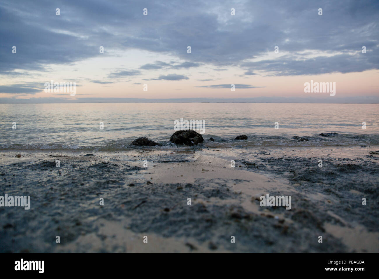 Sunset incoming tide hi-res stock photography and images - Alamy