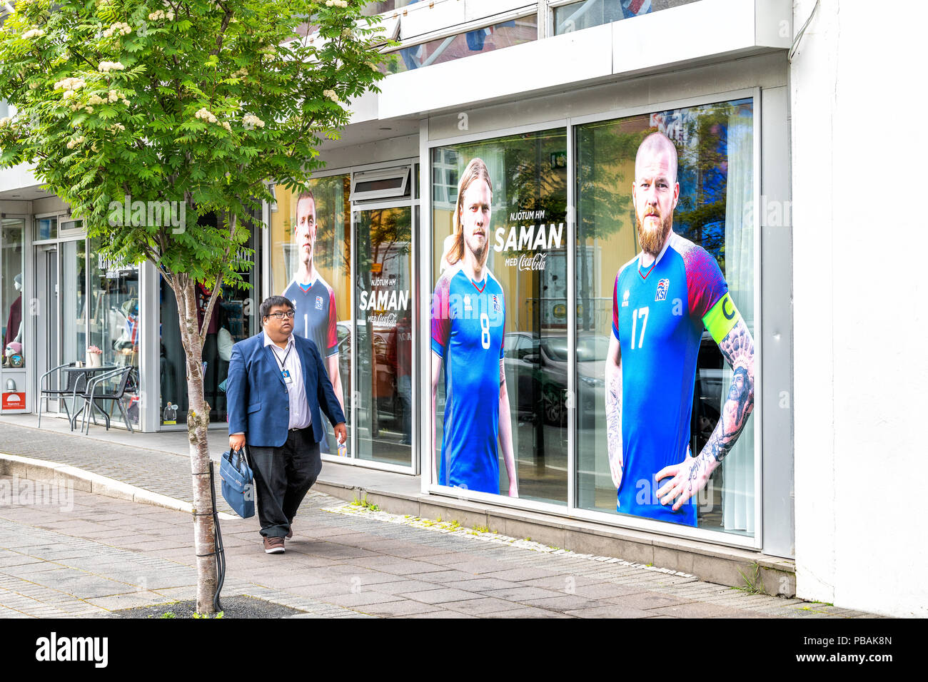 Coca cola world cup fifa sponsor hi-res stock photography and images ...