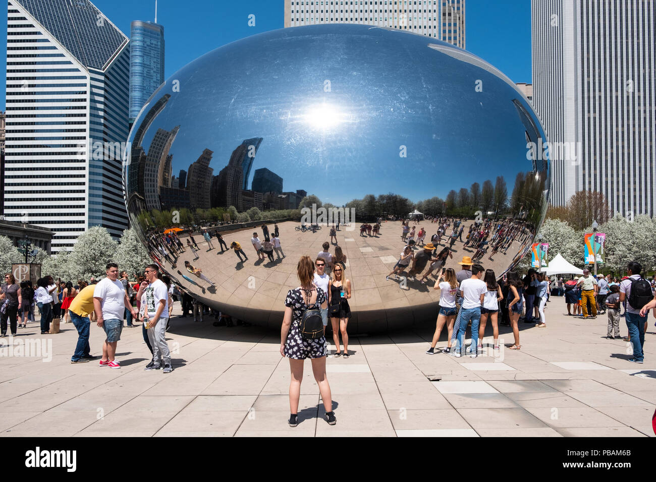 Reflection cloud gate hi-res stock photography and images - Alamy
