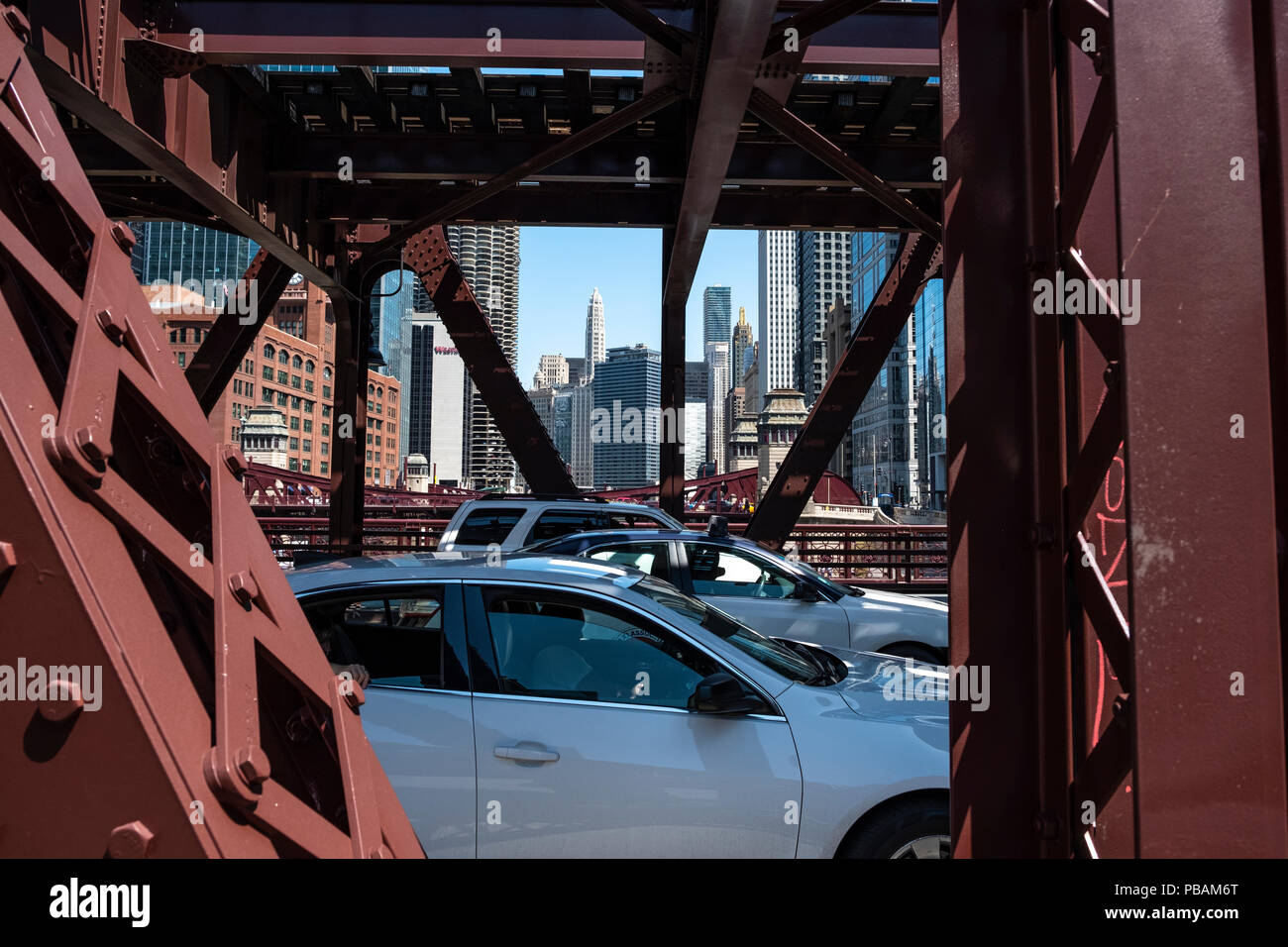 Downtown Chicago Street Scene Stock Photo - Alamy