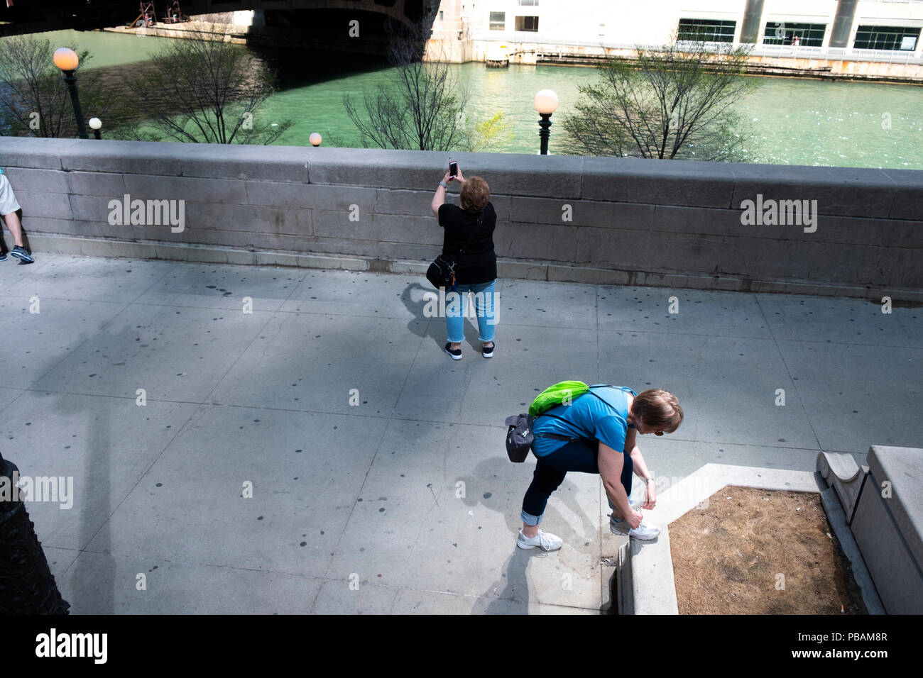 Downtown Chicago Street Scene Stock Photo - Alamy