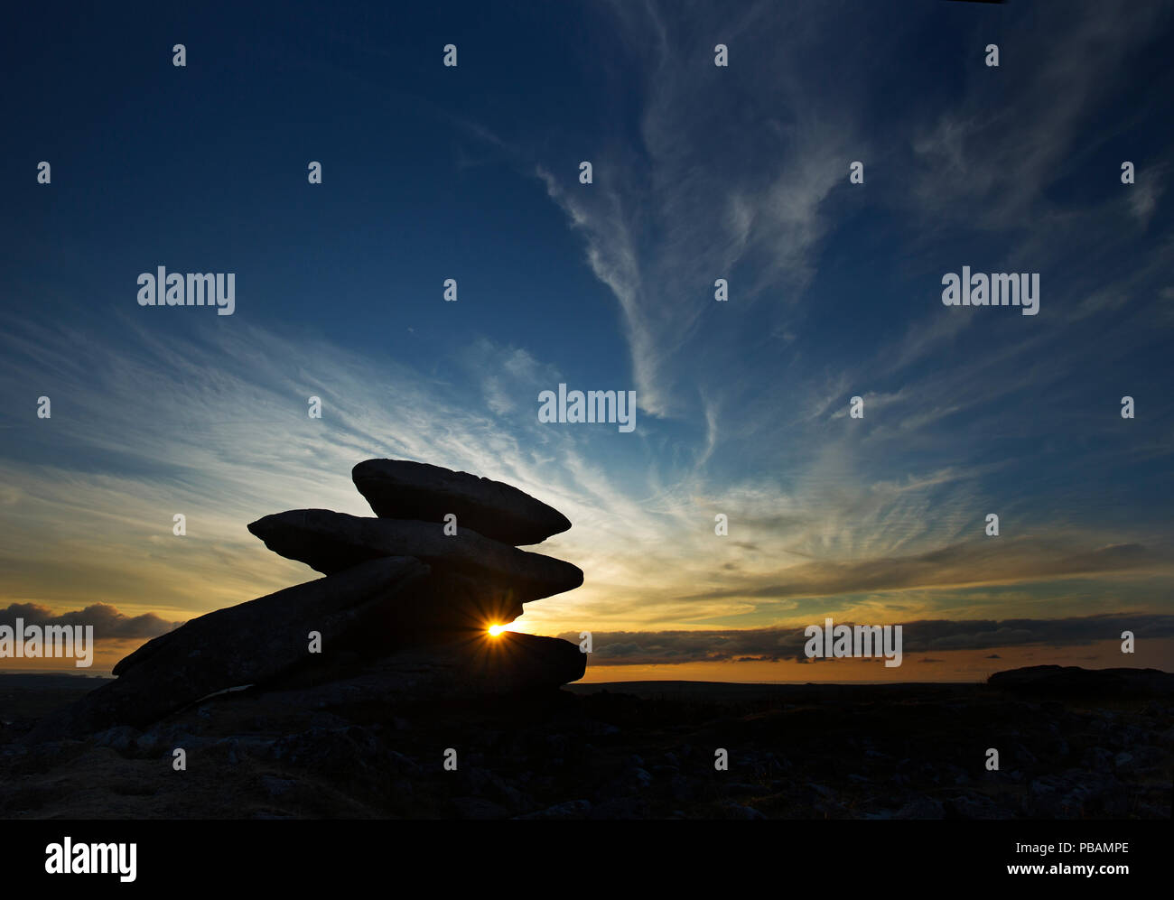 Cornwall silhouette hi-res stock photography and images - Alamy