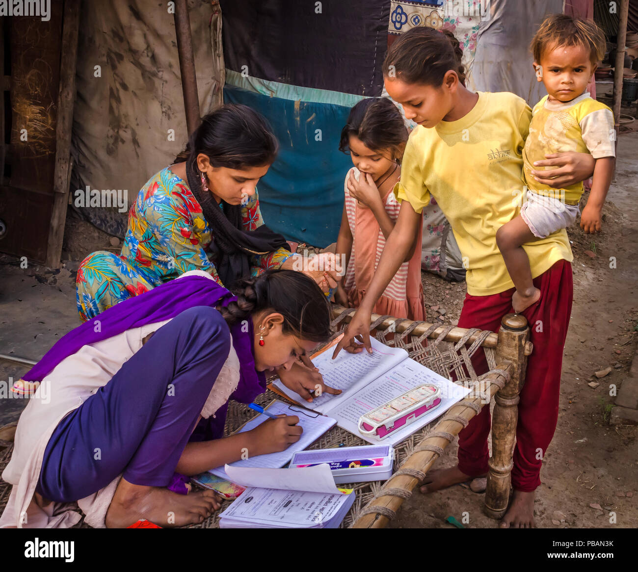 Indian primary school students hi-res stock photography and images - Alamy