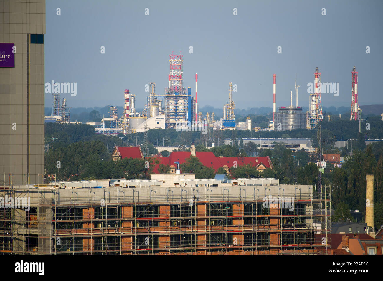 Crude oil refinery petroleum products hi-res stock photography and ...