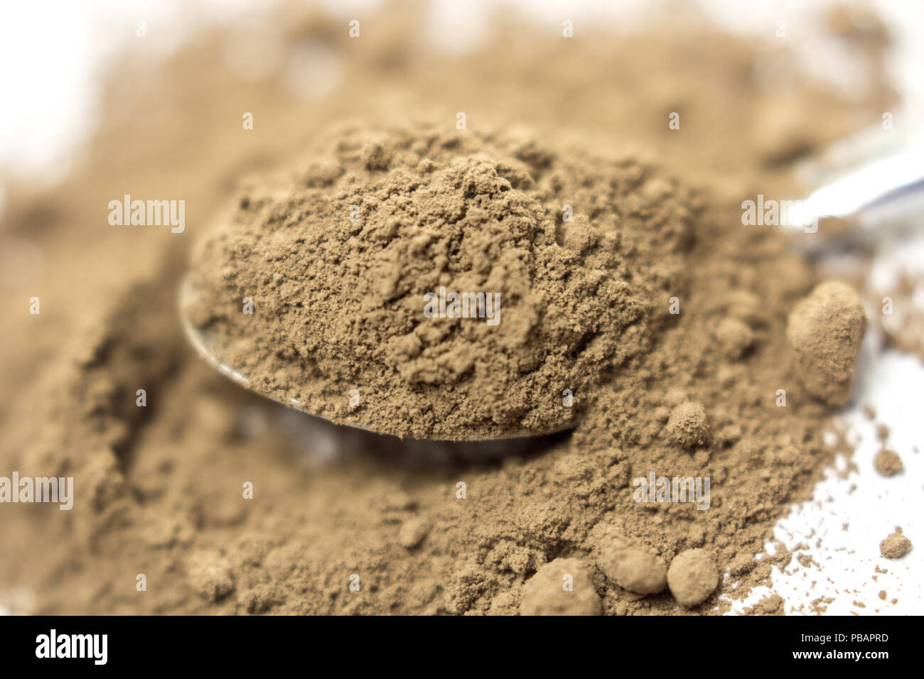 Chocolate bar pieces and cocoa powder on white background. Brown ...