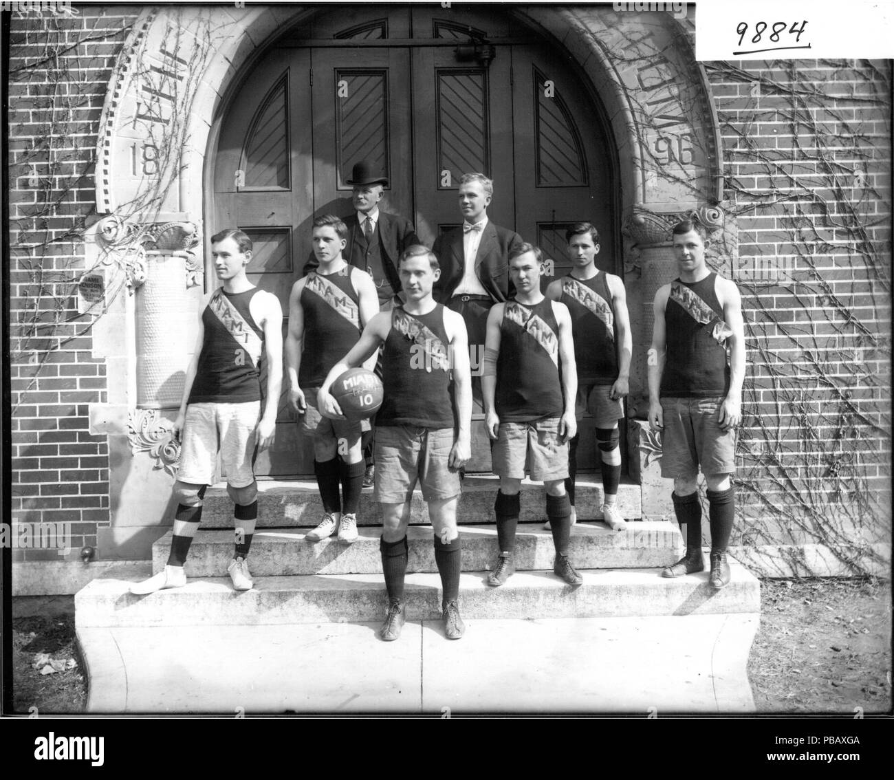 1910 basketball hi-res stock photography and images - Alamy