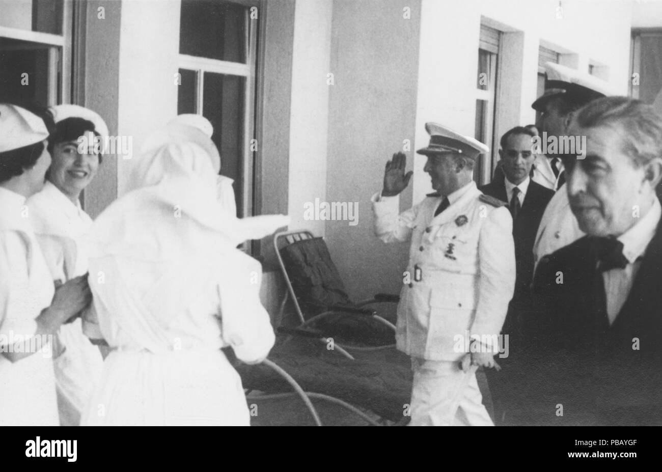 Llegada de Francisco Franco Bahamonde en su visita al monasterio de ...
