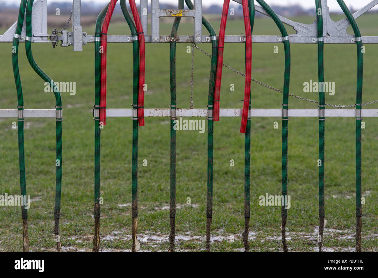 Spreading slurry with an umbilical system on a Fendt 828 tractor, to ...
