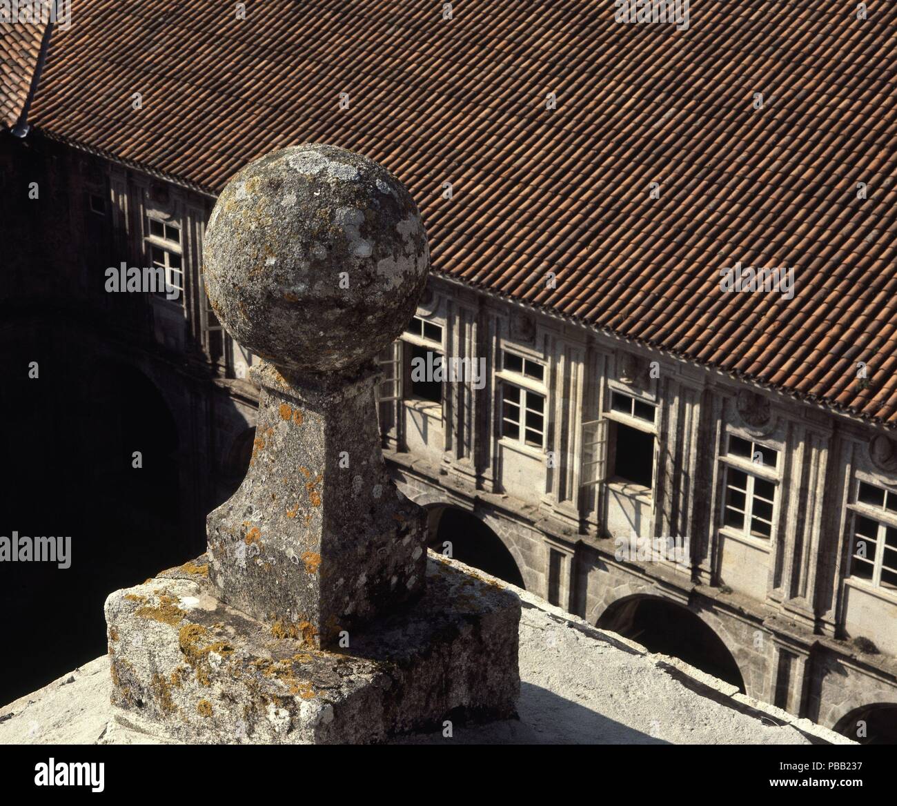 CLAUSTRO. Location: MONASTERIO DE SOBRADO DE LOS MONJES, SOBRADO ...