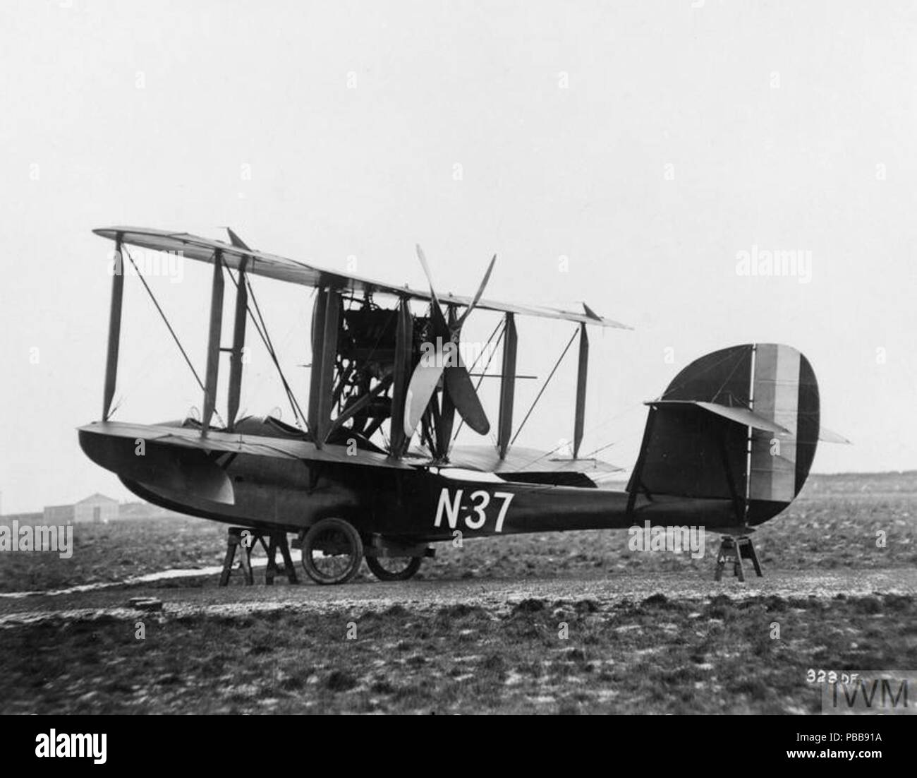 1116 Norman Thompson N.1B (N37) Admiralty (rear left Stock Photo - Alamy