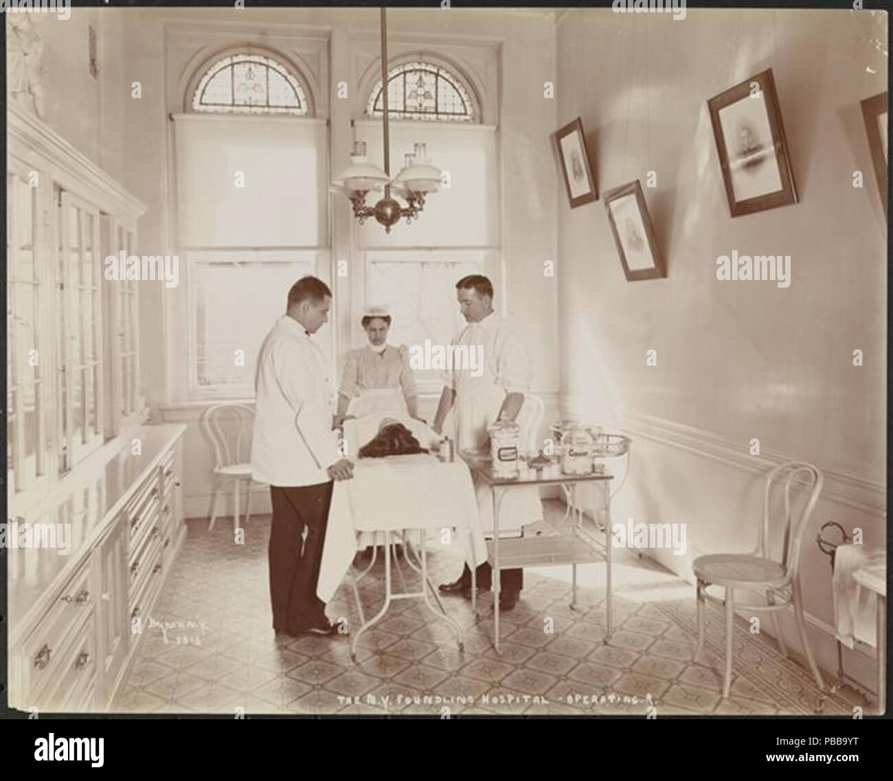 1122 NY Foundling Hospital - Operating Room - circa 1899 - Byron ...