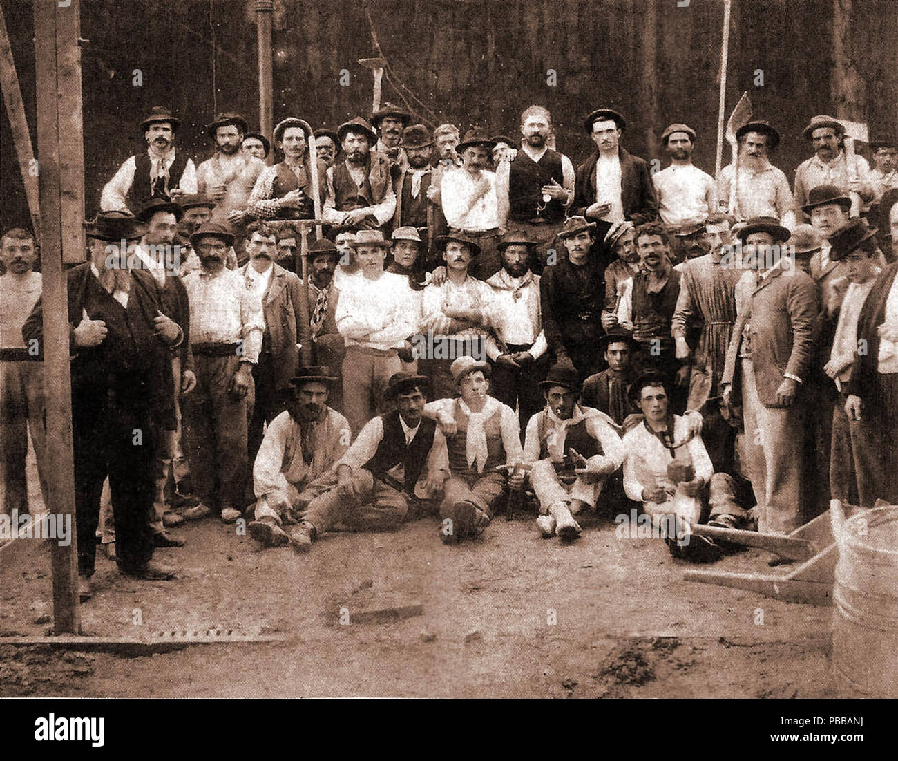 Obreros construcción hi-res stock photography and images - Alamy