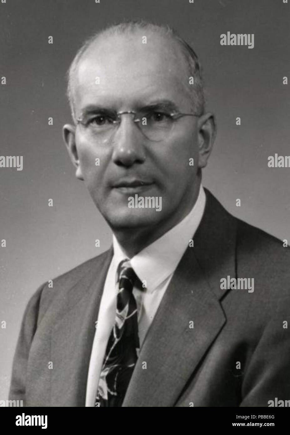 Paul e hi-res stock photography and images - Alamy