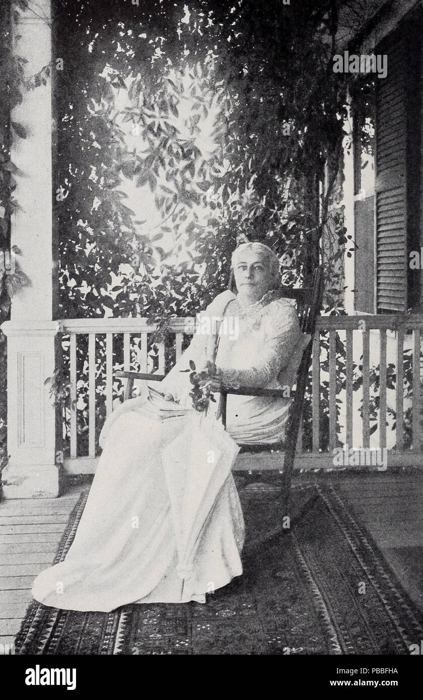 Elizabeth phelps hi-res stock photography and images - Alamy