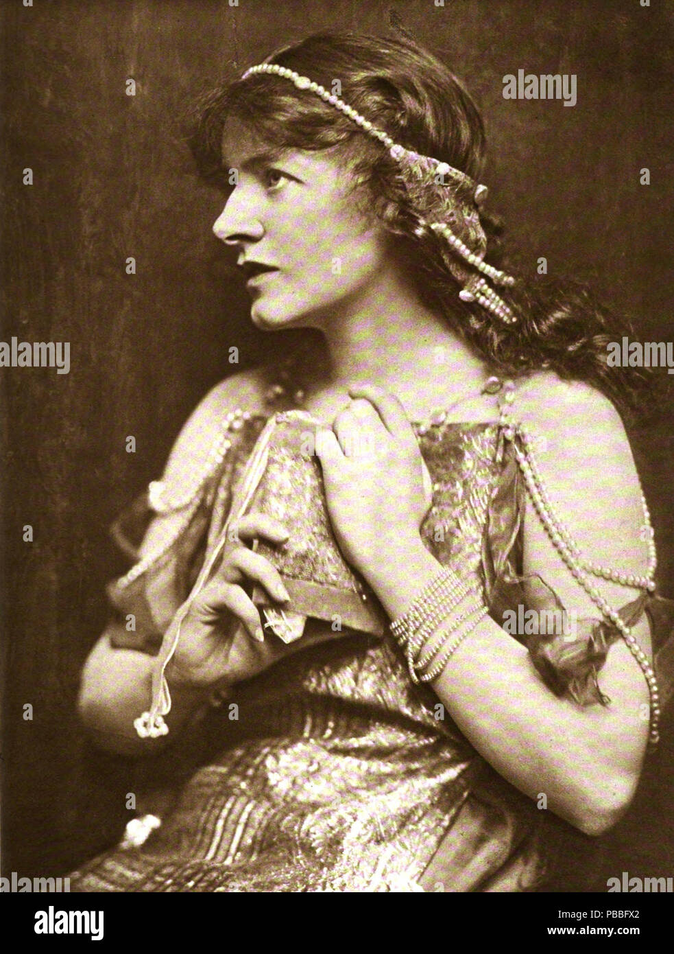 Studio portrait hollywood actresses hi-res stock photography and images ...