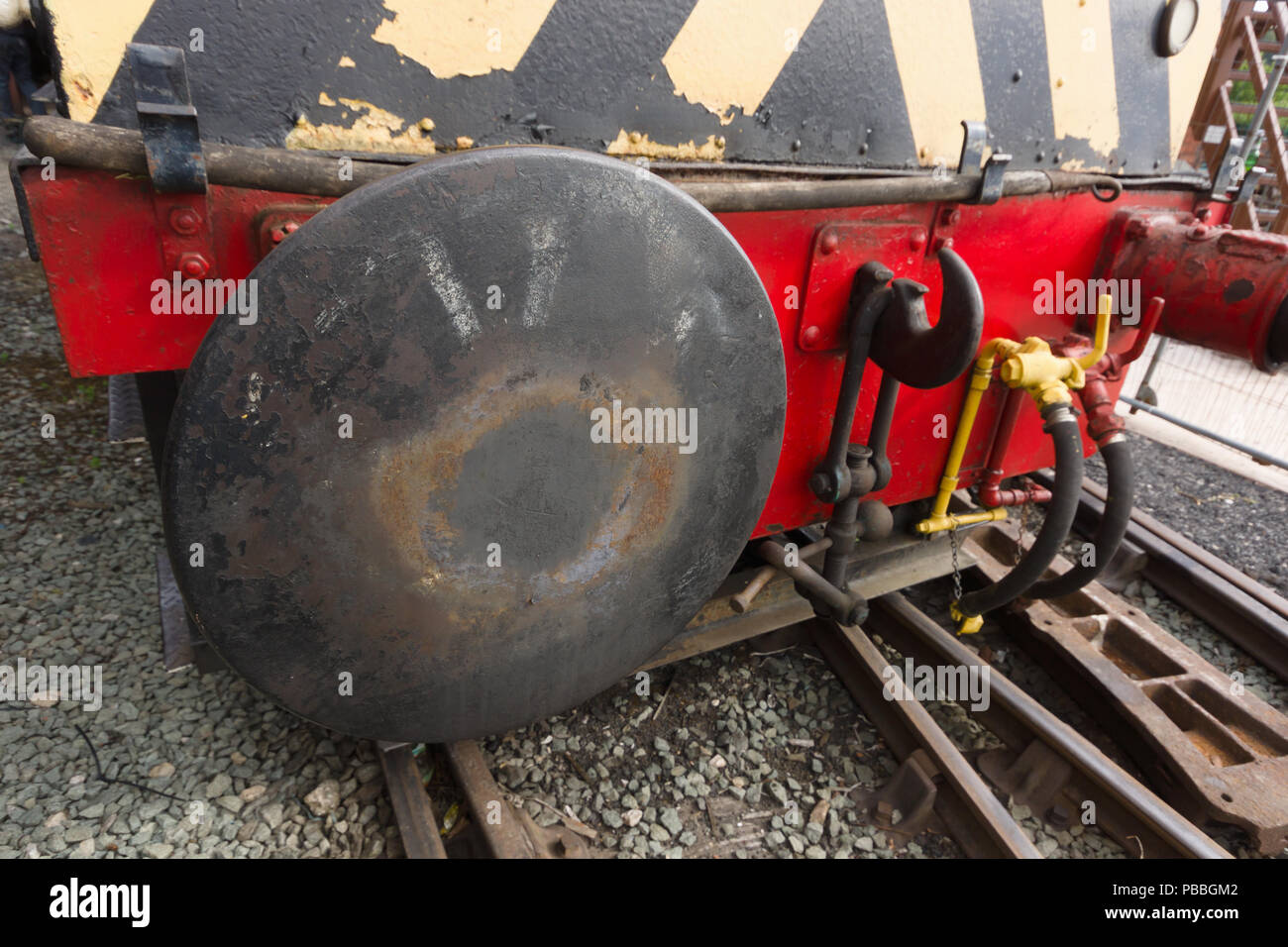 Train buffers close up hi-res stock photography and images - Alamy