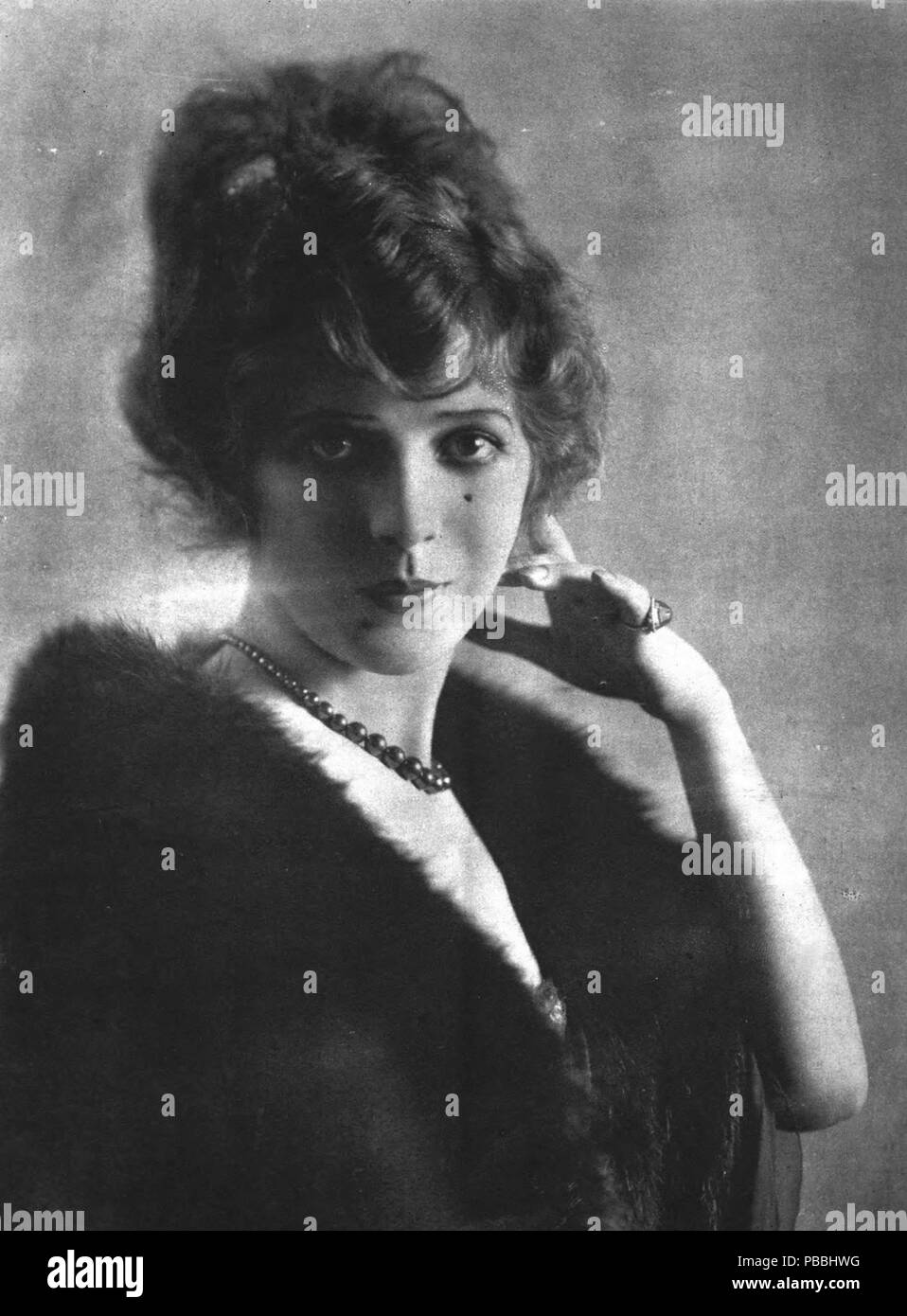 Ina claire hi-res stock photography and images - Alamy