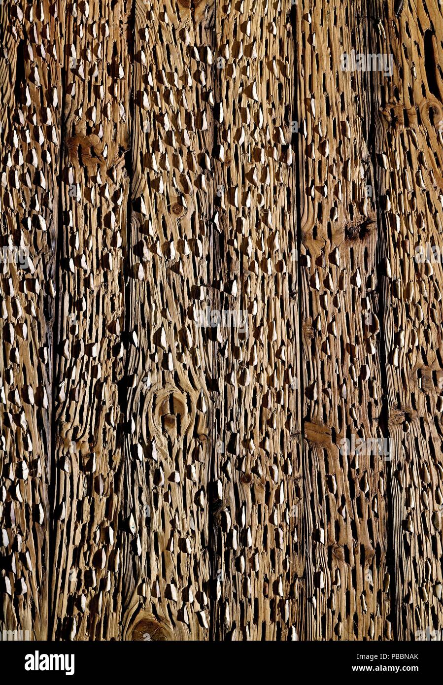 TRILLA DE MADERA DE PINO Y PEDERNAL. Location: EXTERIOR, CANTALAPIEDRA ...