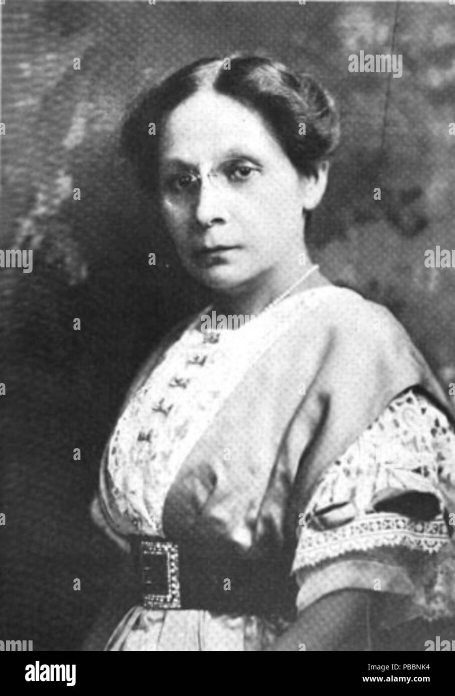 La flesche hi-res stock photography and images - Alamy