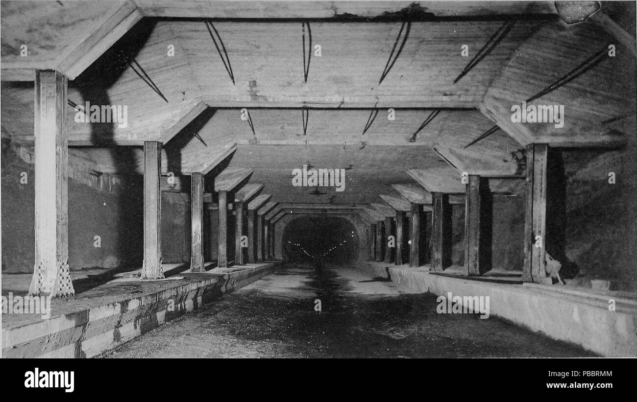 American construction site Black and White Stock Photos & Images - Alamy