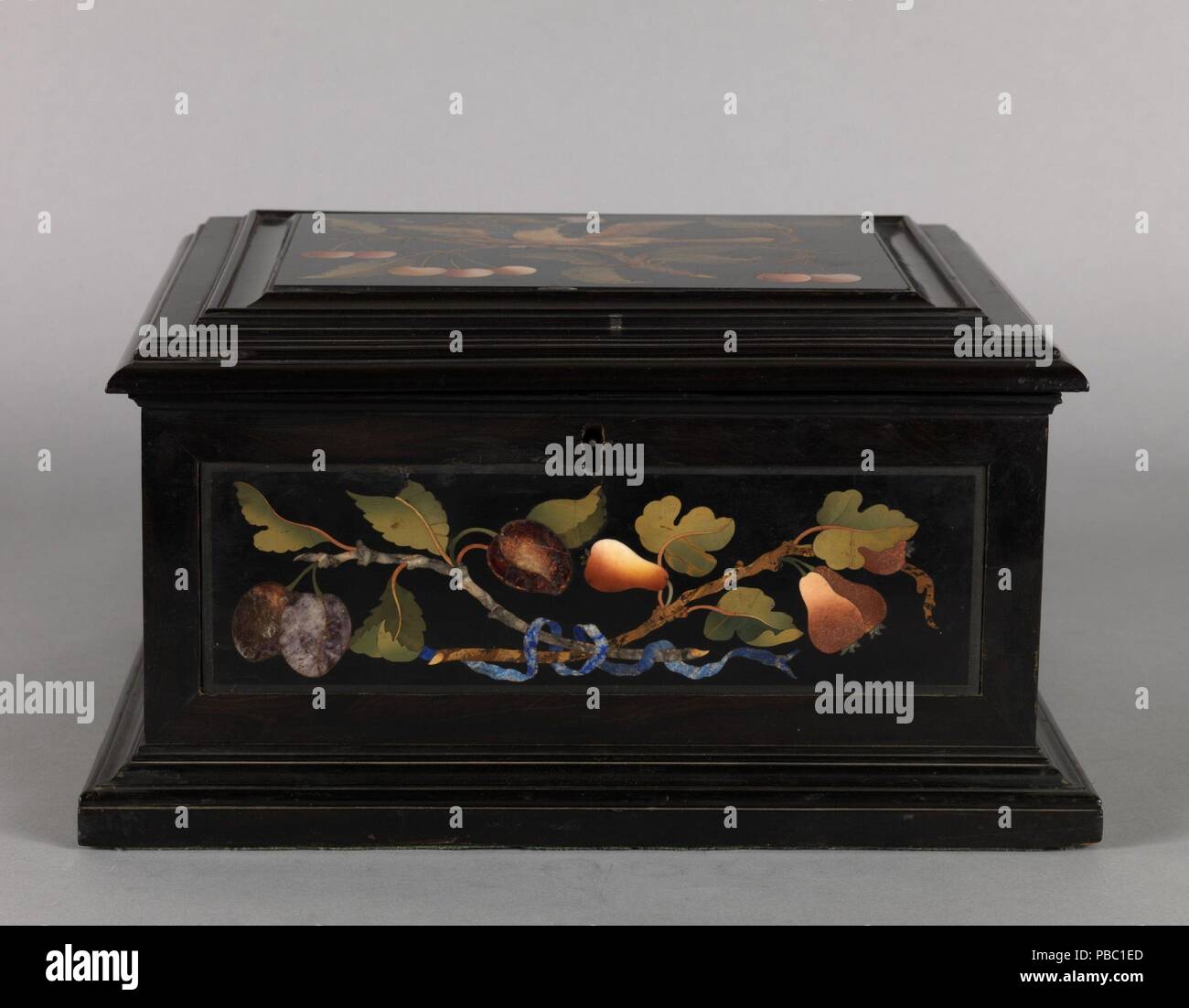 Anonymous / 'Semiprecious-stone box'. 1650 - 1700. Ebony, Hardstone ...