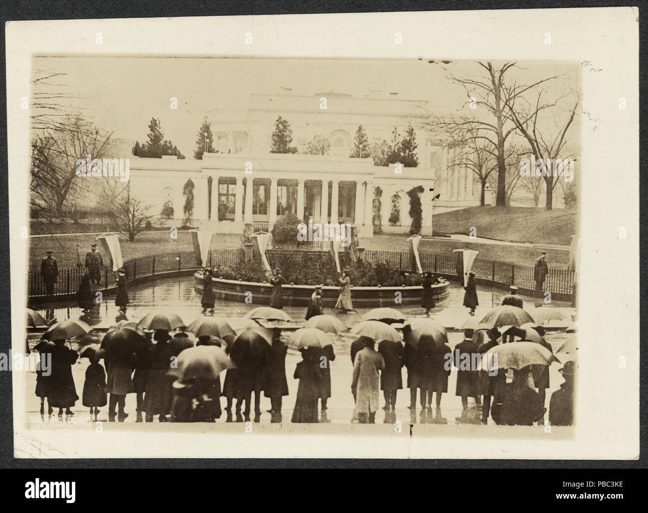 Picketing the white house hi-res stock photography and images - Alamy