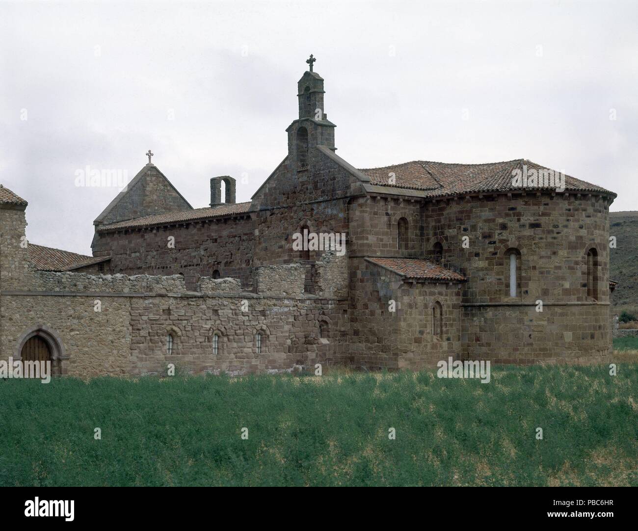 EXTERIOR-VISTA DE LA IGLESIA-UNA NAVE Y ABSIDE SEMICIRCULAR. Location ...