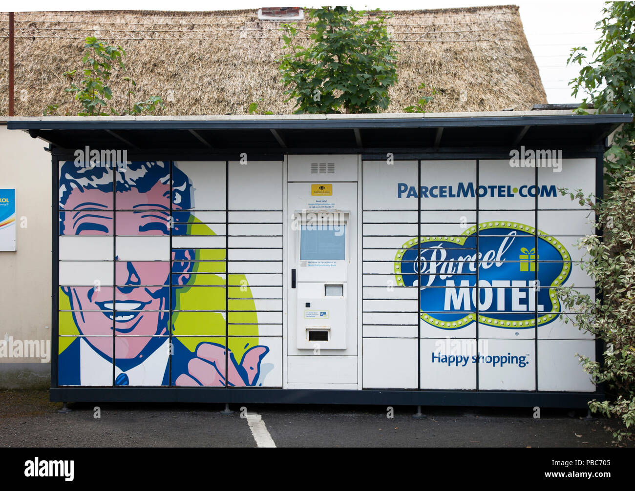 Parcel motel logo hi-res stock photography and images - Alamy