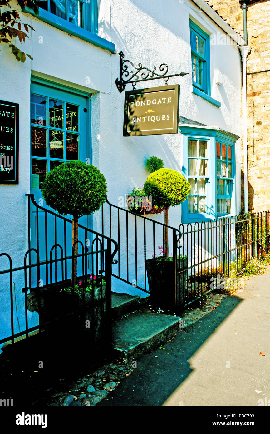 North bondgate hi-res stock photography and images - Alamy