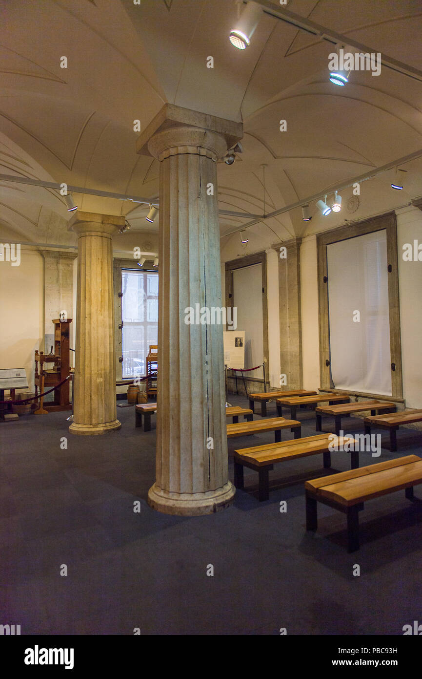 NEW YORK, USA - OCT 8, 2015: Interior of the Federal Hall National ...