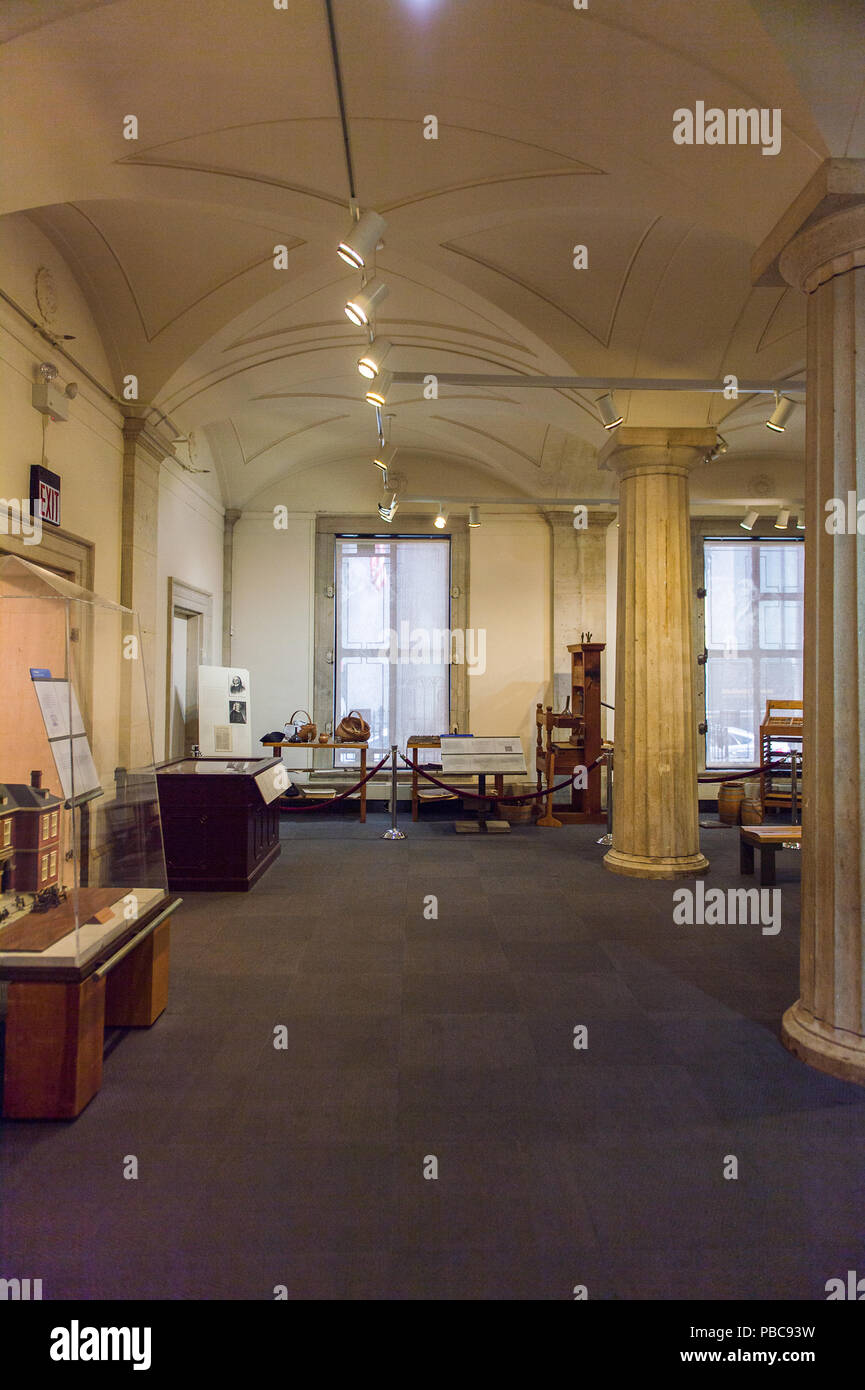 NEW YORK, USA - OCT 8, 2015: Interior of the Federal Hall National ...