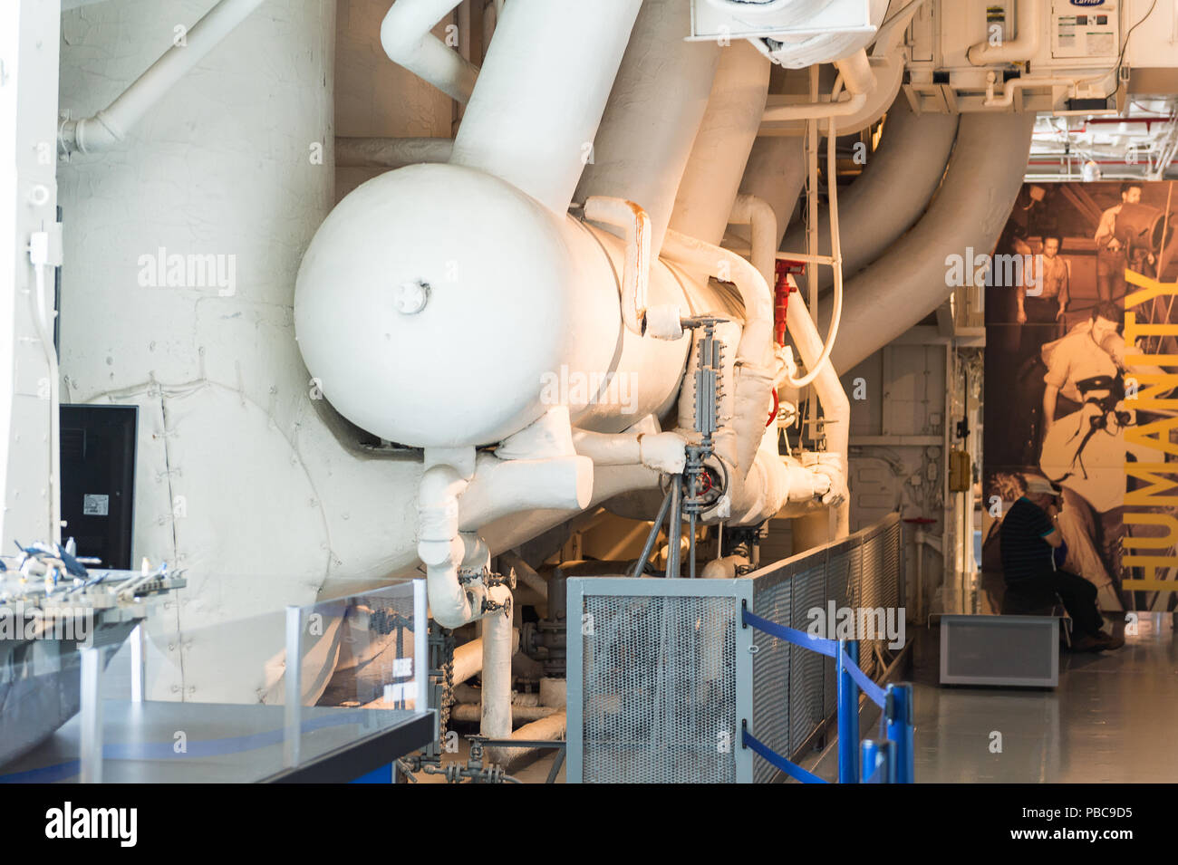 NEW YORK, USA - SEP 25, 2015: Interior of the USS Intrepid (The ...