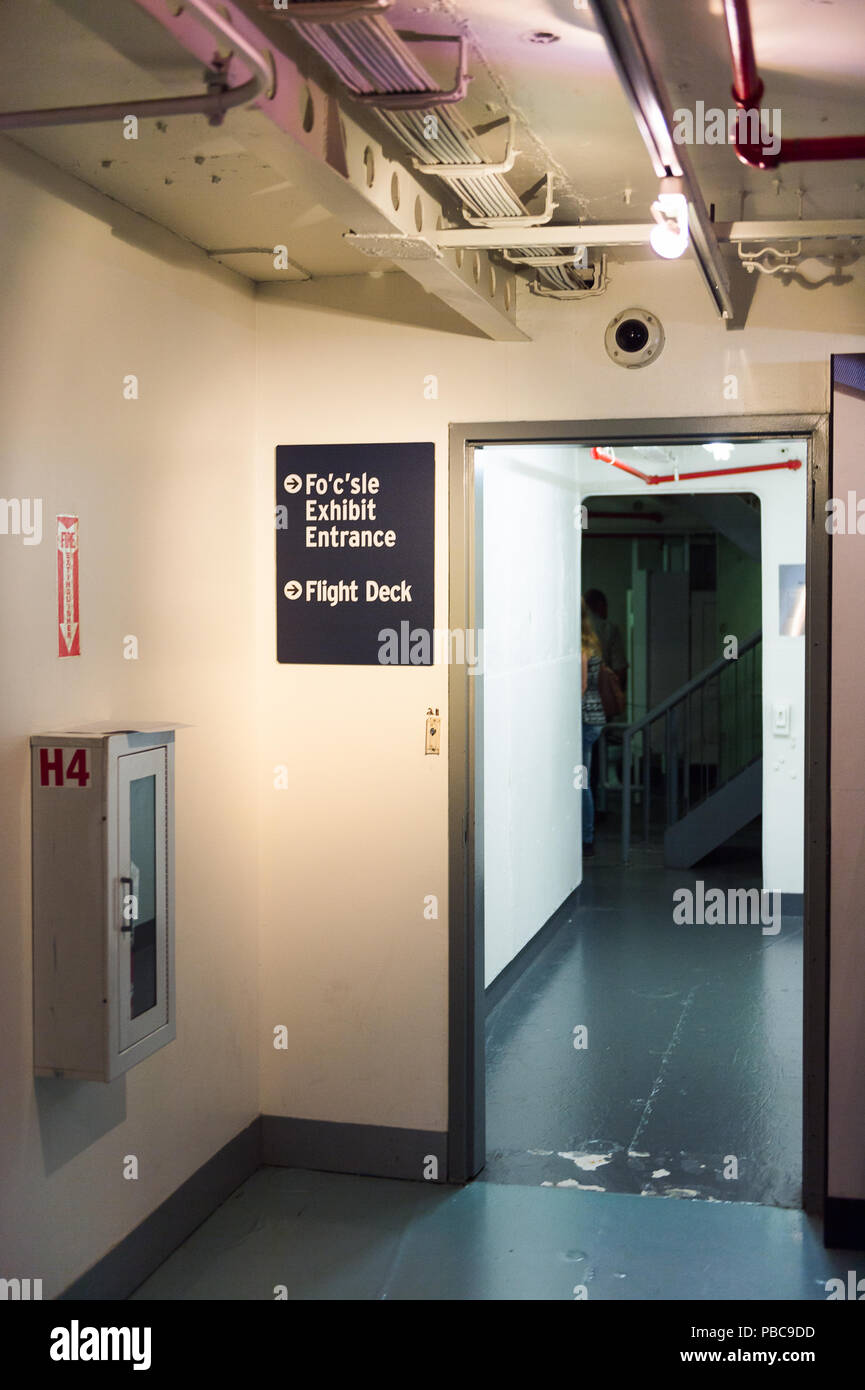 NEW YORK, USA - SEP 25, 2015: Interior of the USS Intrepid (The ...