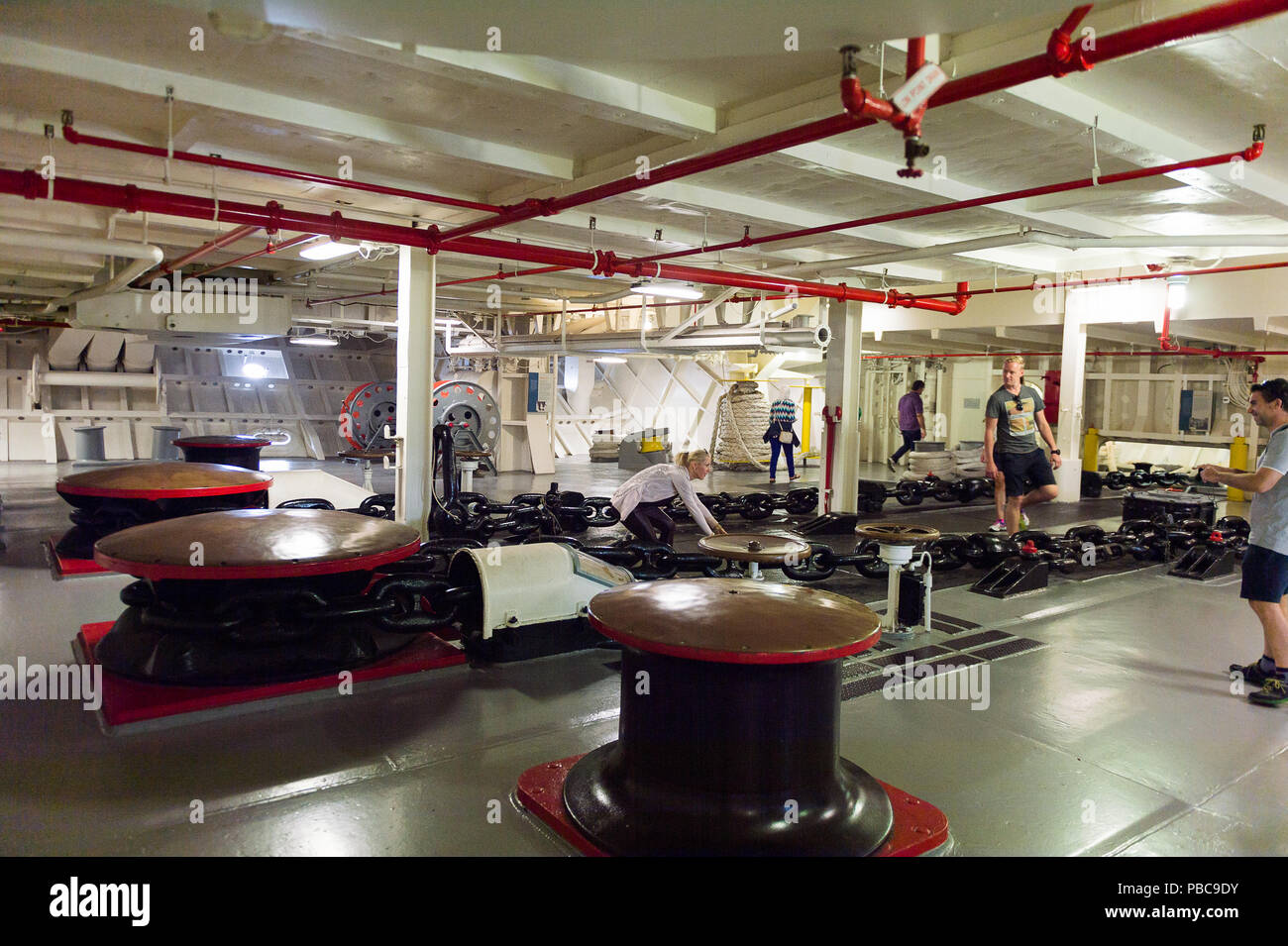 NEW YORK, USA - SEP 25, 2015: Interior of the USS Intrepid (The ...