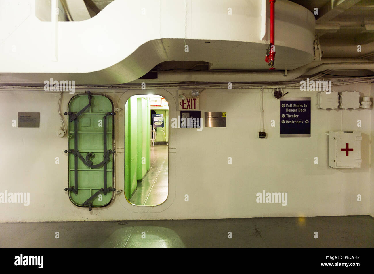 NEW YORK, USA - SEP 25, 2015: Interior of the USS Intrepid (The ...