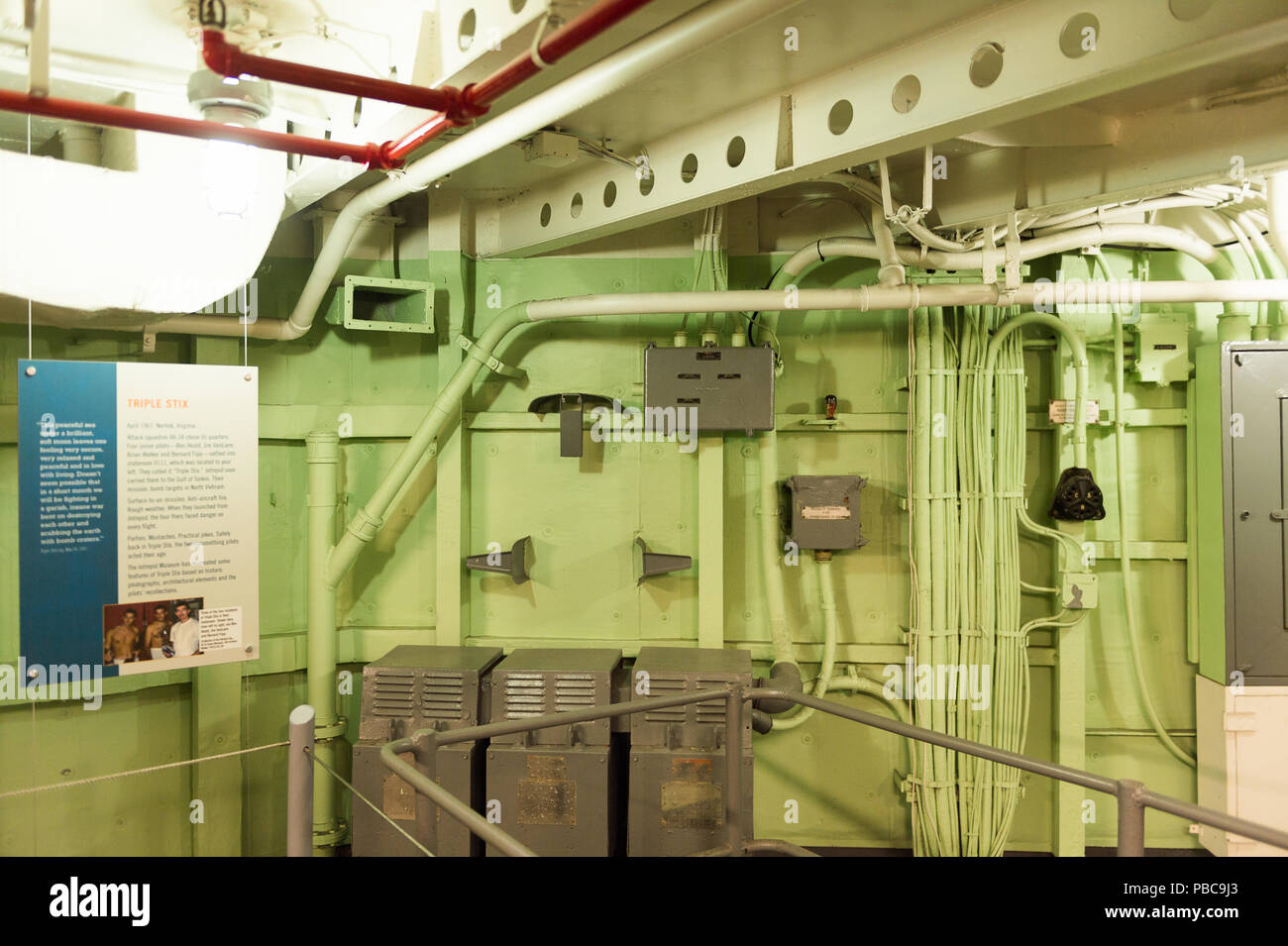 NEW YORK, USA - SEP 25, 2015: Interior of the USS Intrepid (The ...