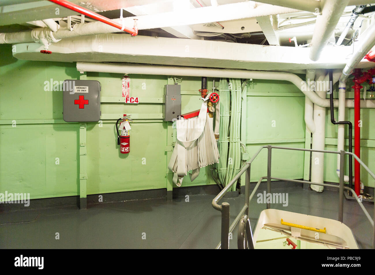 NEW YORK, USA - SEP 25, 2015: Interior of the USS Intrepid (The ...