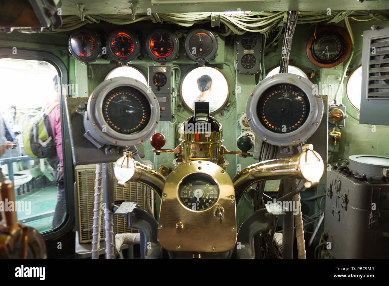 NEW YORK, USA - SEP 25, 2015: Interior of the USS Intrepid (The ...