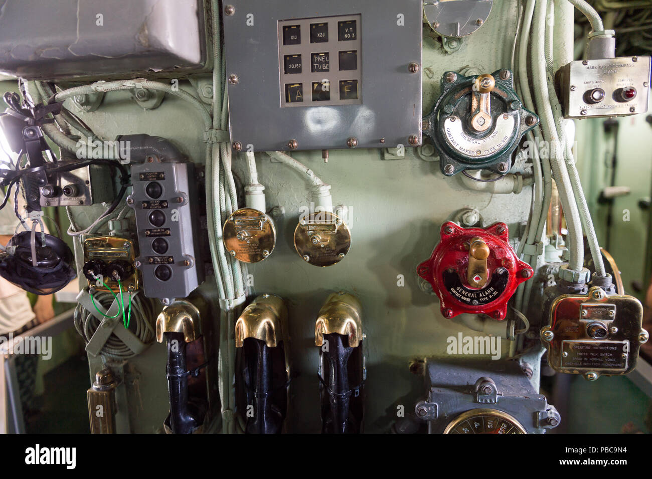 NEW YORK, USA - SEP 25, 2015: Interior of the USS Intrepid (The ...