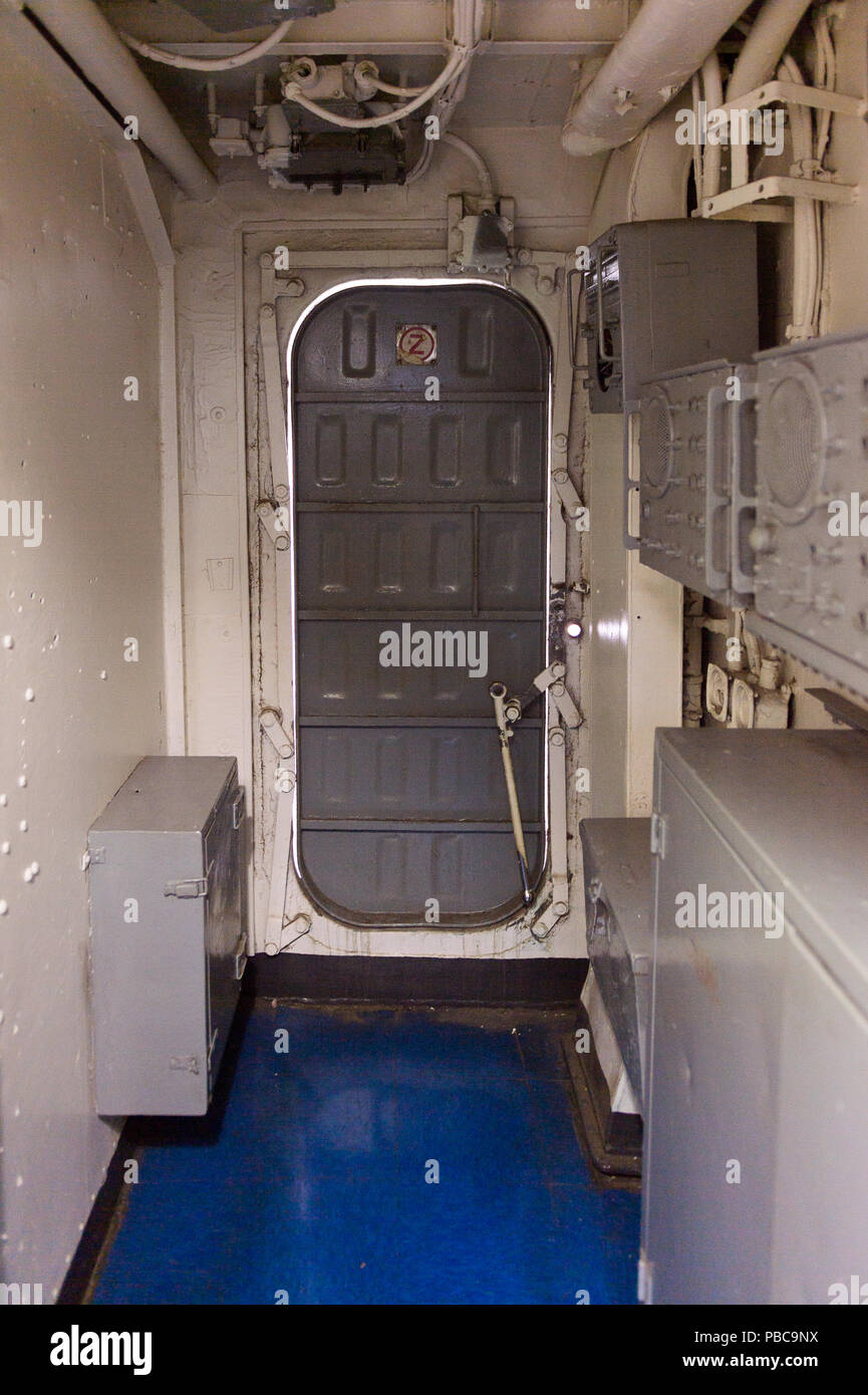 NEW YORK, USA - SEP 25, 2015: Interior of the USS Intrepid (The ...